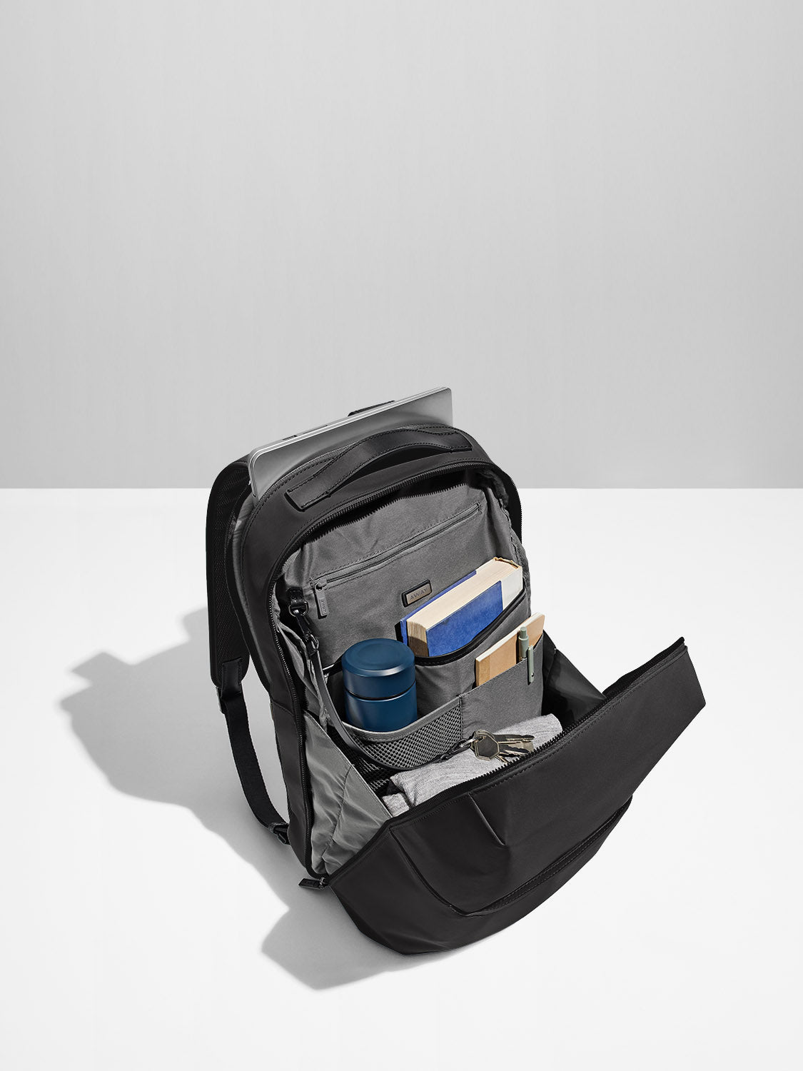 Personal item bags and underseat luggage
